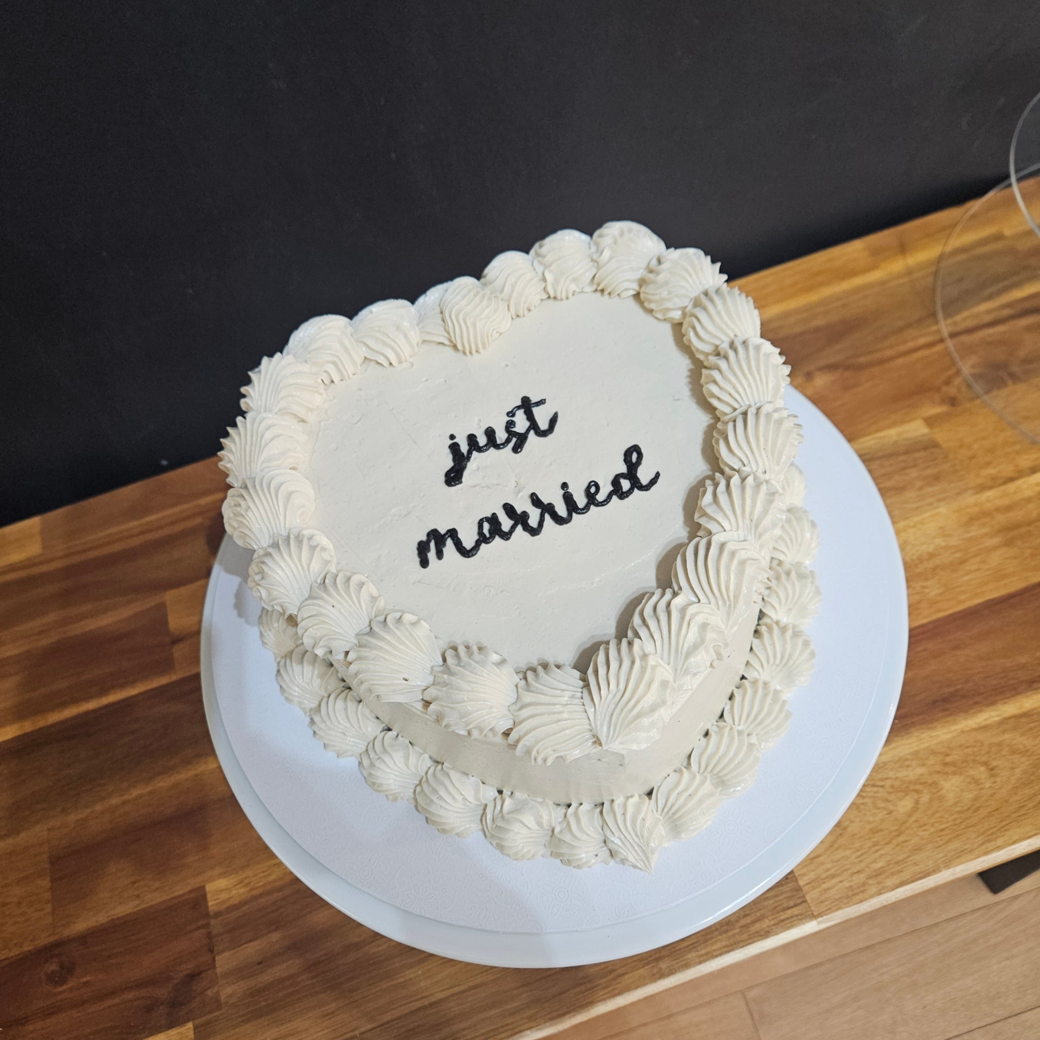 Retro Cakette – Perth Cake & Cookie Co
